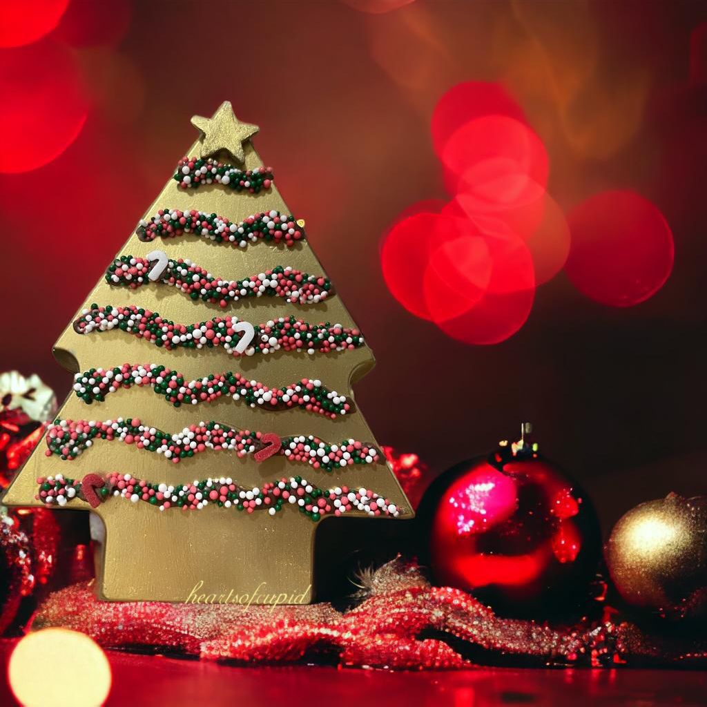 Gold Christmas Tree – Hearts of Cupid